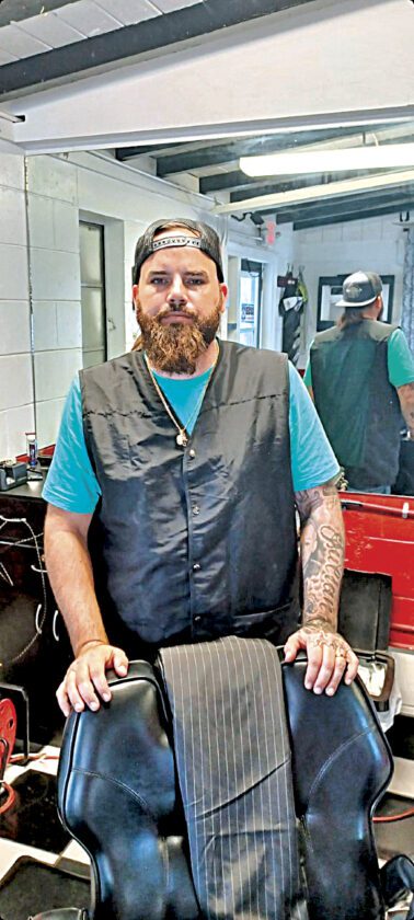 New master barber Lovelace now at Razors Edge - Pineisland Eagle